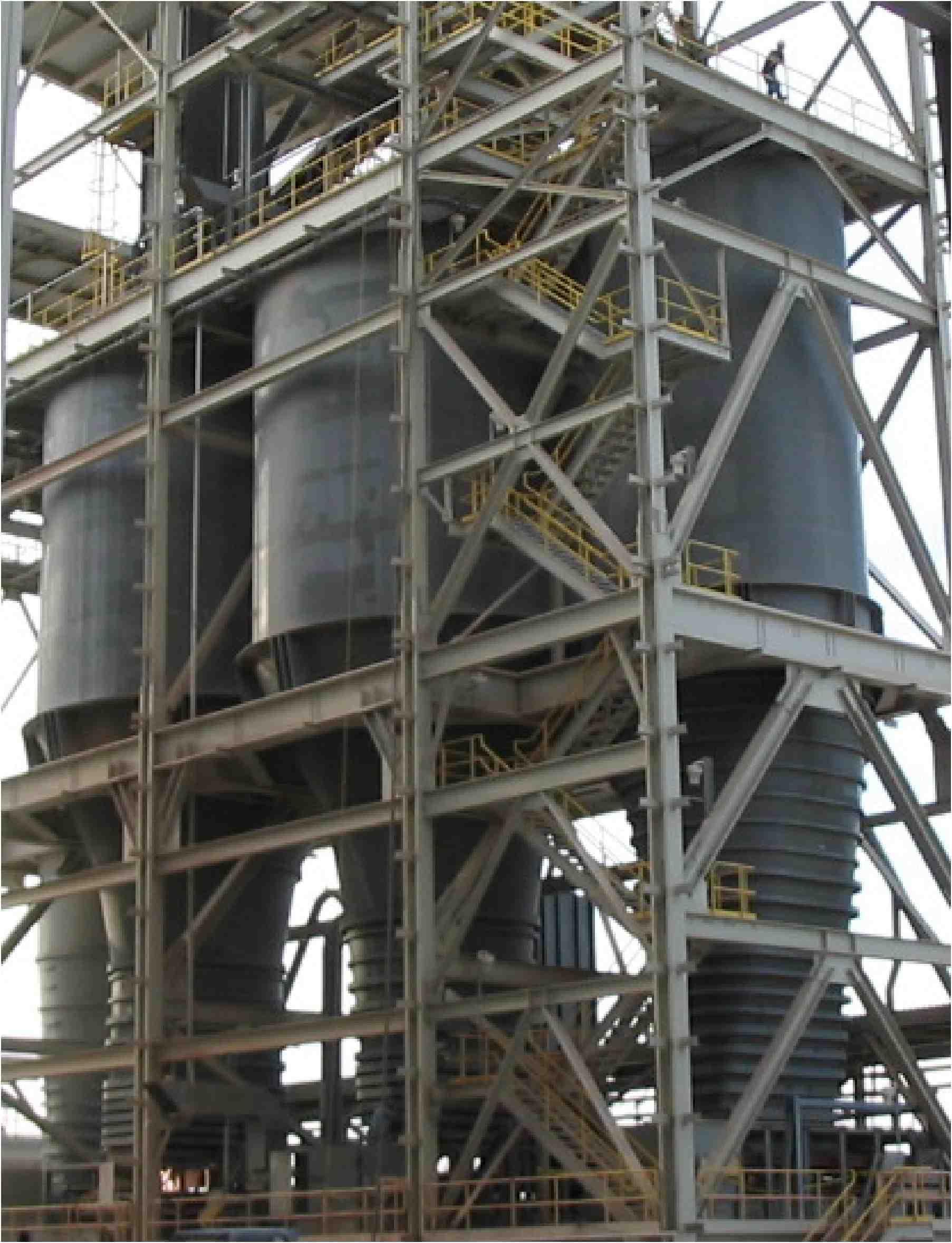 Case Study - Mass Flow Limestone Silo Solution | Jenike & Johanson